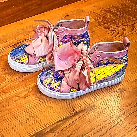 JoJo Siwa | Shoes | Sale Jojo Siwa Sequence Shoes With Bow Laces Girls ...